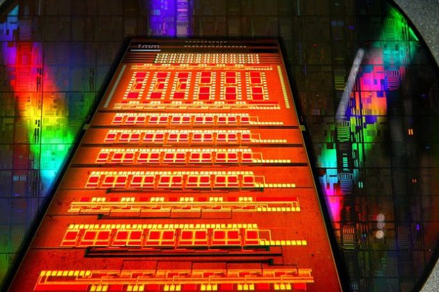 Light-Powered Super-Fast Computers To Arrive By 2025