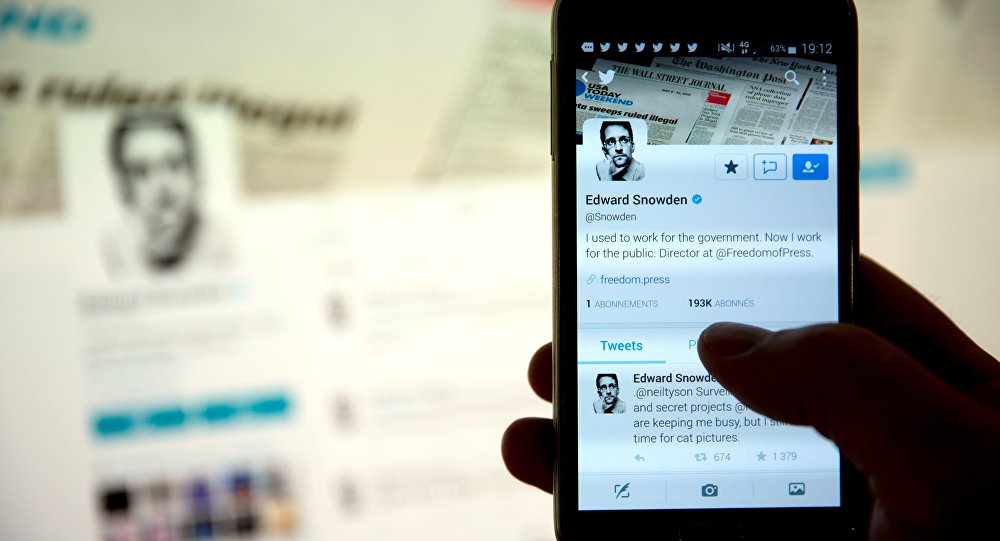 Meet Signal, the Most Secure Messaging App - Even Snowden Uses It Meet Signal, the Most Secure Messaging App - Even Snowden Uses It